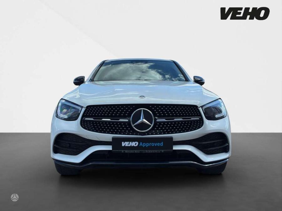 Белый Мерседес GLC 300 2019 в Вильнюс, объемом двигателя 1.99 л и пробегом 171 тыс. км за 34500 €, фото 9 на AUTOMOTO.COM.LV