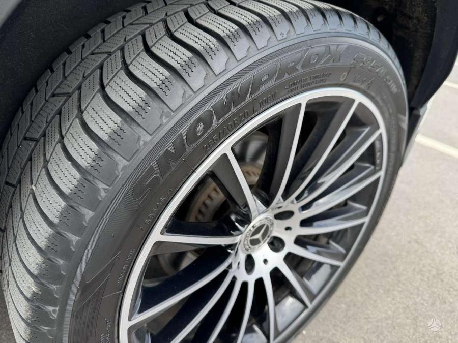 Balts Mercedes-Benz GLC 300 2019 Gargždai, ar dzinēja tilpumu 1.99 L un nobraukumu 66 tūkst. km par 23000 €, foto 19 vietnē AUTOMOTO.COM.LV
