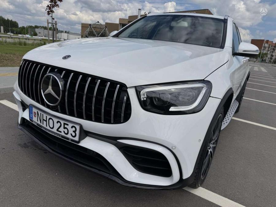Белый Мерседес GLC 300 2019 в Гаргждай, объемом двигателя 2.00 л и пробегом 66 тыс. км за 22900 €, фото 23 на AUTOMOTO.COM.LV