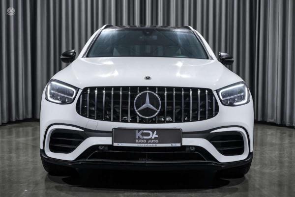 White Mercedes-Benz GLC 300 2020 in Marijampole, with an engine capacity of 1.99 L and mileage of 81 thousand km for 27950 €, photo 3 on AUTOMOTO.COM.LV