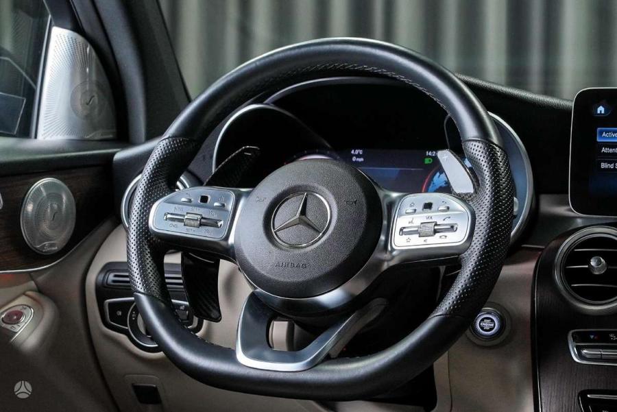 Balts Mercedes-Benz GLC 300 2020 Marijampole, ar dzinēja tilpumu 1.99 L un nobraukumu 81 tūkst. km par 27950 €, foto 20 vietnē AUTOMOTO.COM.LV