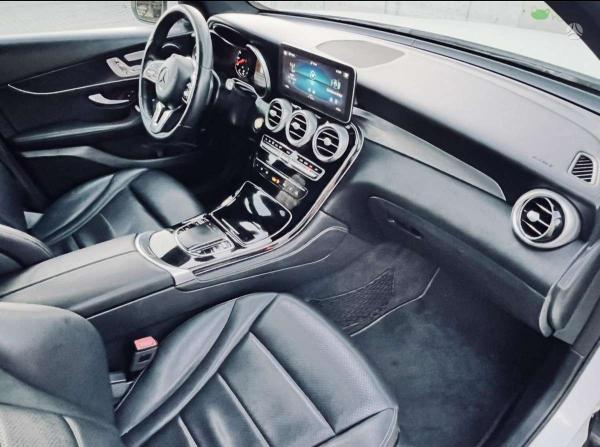 Balts Mercedes-Benz GLC 300 2020 Viļņa, ar dzinēja tilpumu 2.00 L un nobraukumu 121 tūkst. km par 26200 €, foto 8 vietnē AUTOMOTO.COM.LV