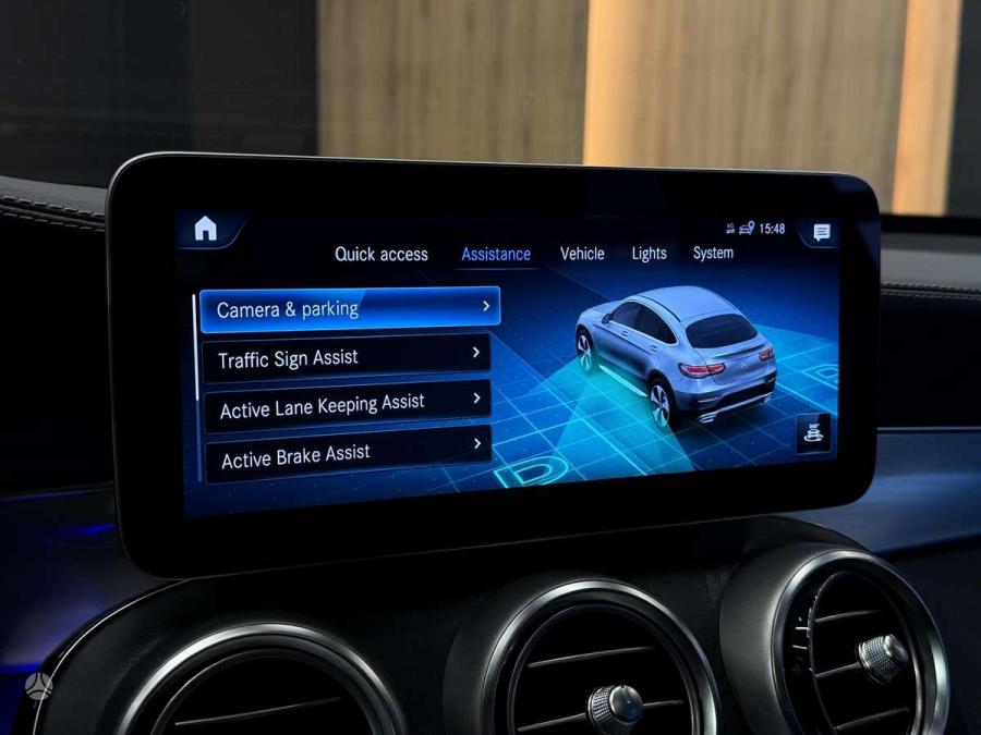 Белый Мерседес GLC 300 2020 в Каунас, объемом двигателя 1.95 л и пробегом 62 тыс. км за 37990 €, фото 37 на AUTOMOTO.COM.LV