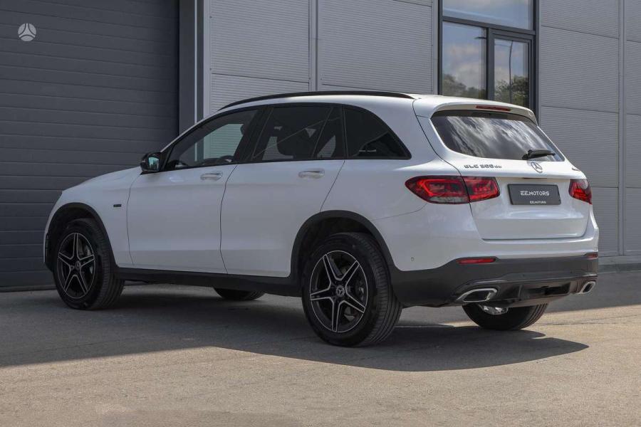 Balts Mercedes-Benz GLC 300 2020 Kauņa, ar dzinēja tilpumu 1.95 L un nobraukumu 226 tūkst. km par 27999 €, foto 9 vietnē AUTOMOTO.COM.LV
