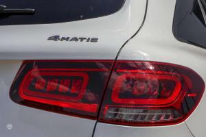Balts Mercedes-Benz GLC 300 2020 Kauņa, ar dzinēja tilpumu 1.95 L un nobraukumu 226 tūkst. km par 27999 €, foto 15 vietnē AUTOMOTO.COM.LV
