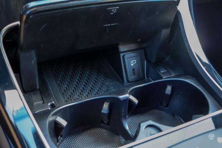 Balts Mercedes-Benz GLC 300 2020 Kauņa, ar dzinēja tilpumu 1.95 L un nobraukumu 226 tūkst. km par 27999 €, foto 38 vietnē AUTOMOTO.COM.LV