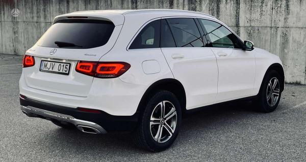 Balts Mercedes-Benz GLC 300 2020 Viļņa, ar dzinēja tilpumu 1.99 L un nobraukumu 135 tūkst. km par 24500 €, foto 5 vietnē AUTOMOTO.COM.LV