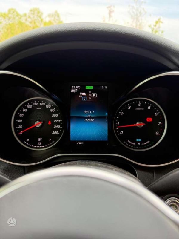 Balts Mercedes-Benz GLC 300 2020 Viļņa, ar dzinēja tilpumu 1.99 L un nobraukumu 158 tūkst. km par 26500 €, foto 8 vietnē AUTOMOTO.COM.LV