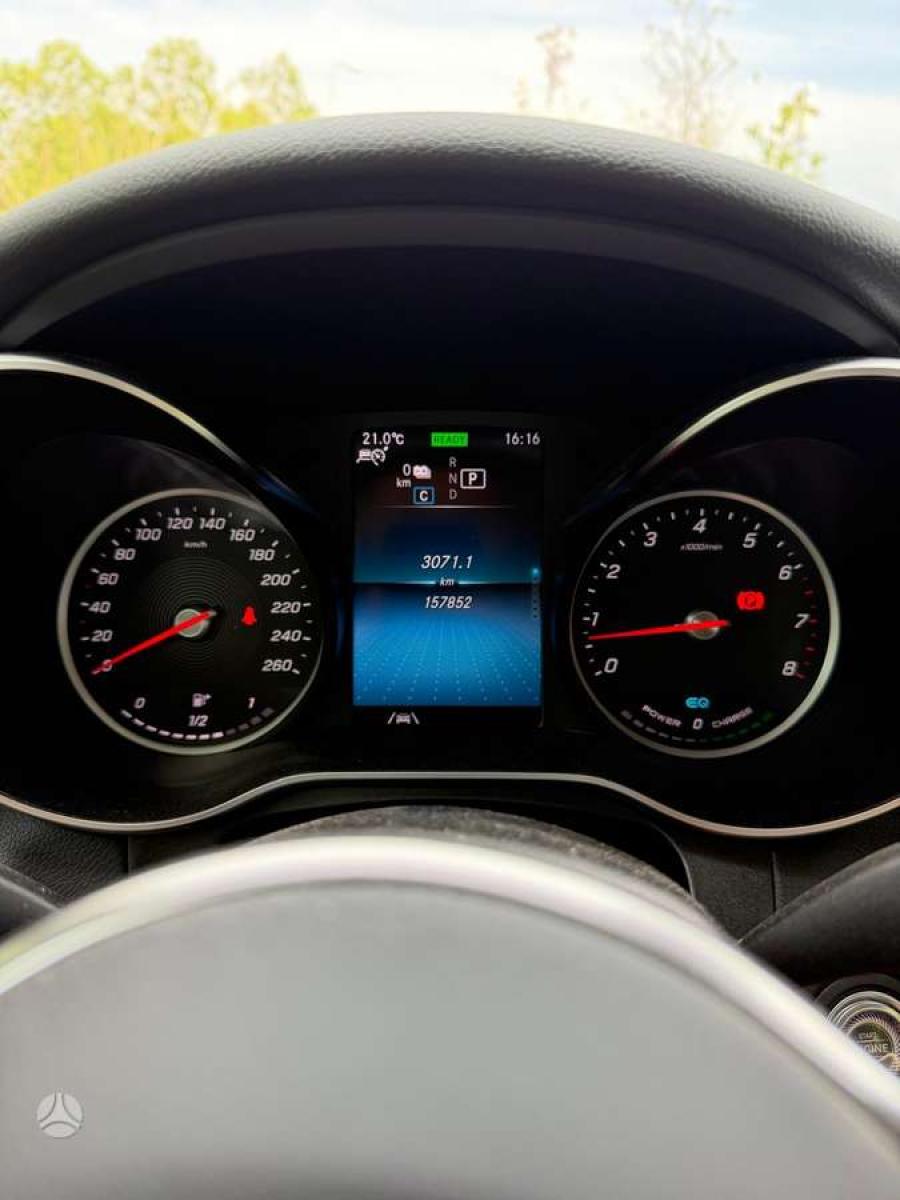 Balts Mercedes-Benz GLC 300 2020 Viļņa, ar dzinēja tilpumu 1.99 L un nobraukumu 158 tūkst. km par 26500 €, foto 9 vietnē AUTOMOTO.COM.LV