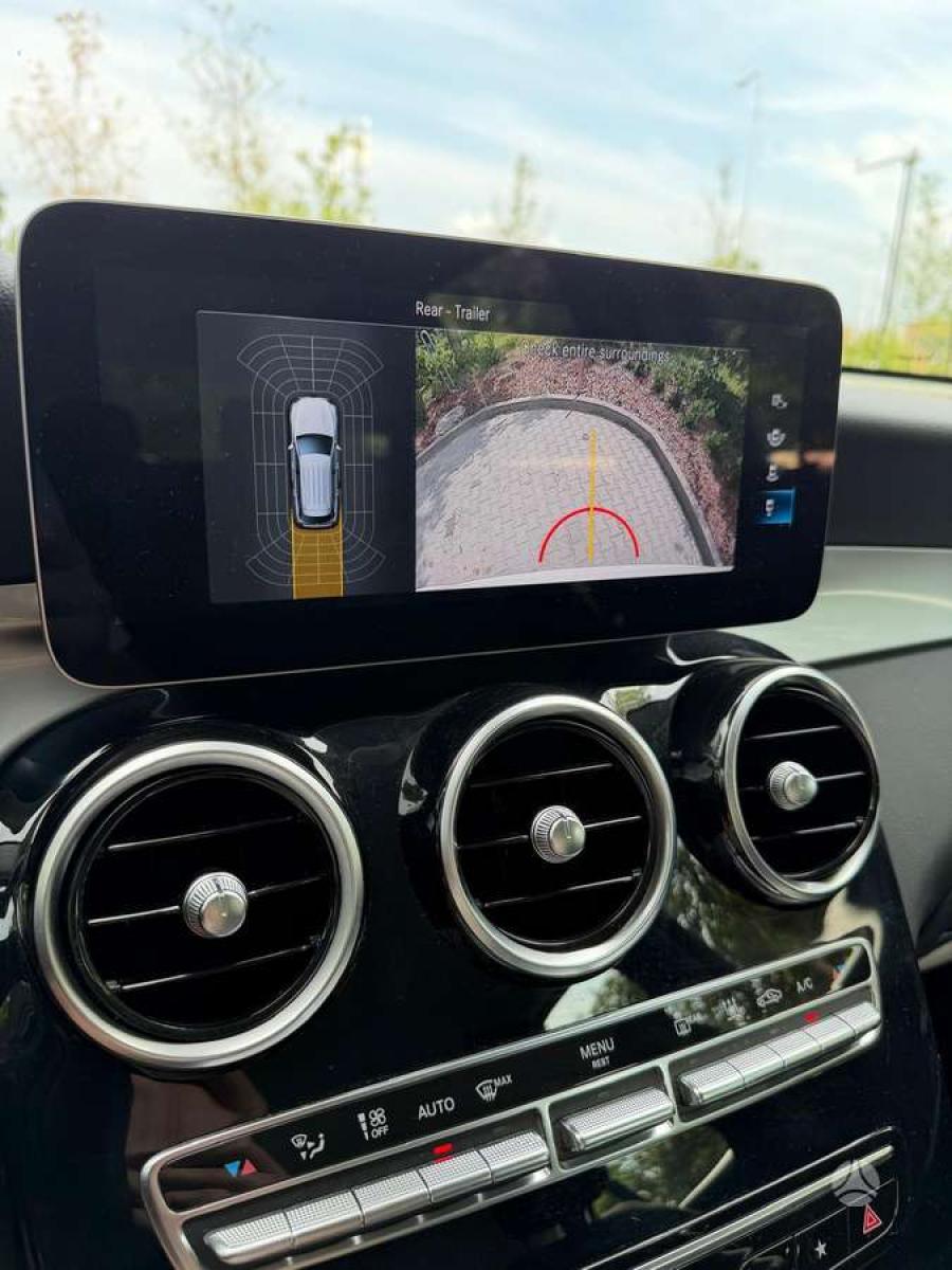 Balts Mercedes-Benz GLC 300 2020 Viļņa, ar dzinēja tilpumu 1.99 L un nobraukumu 158 tūkst. km par 26500 €, foto 12 vietnē AUTOMOTO.COM.LV