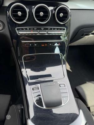 Balts Mercedes-Benz GLC 300 2020 Viļņa, ar dzinēja tilpumu 1.99 L un nobraukumu 158 tūkst. km par 26500 €, foto 14 vietnē AUTOMOTO.COM.LV