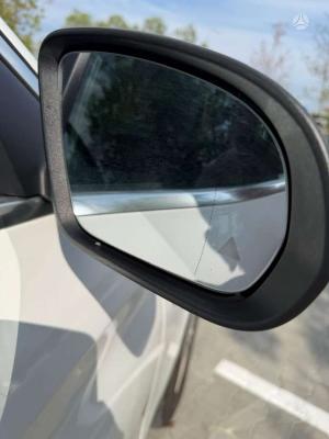 Balts Mercedes-Benz GLC 300 2020 Viļņa, ar dzinēja tilpumu 1.99 L un nobraukumu 158 tūkst. km par 26500 €, foto 21 vietnē AUTOMOTO.COM.LV