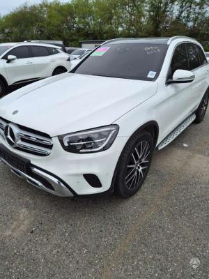 White Mercedes-Benz GLC 300 2020 in Kaunas, with an engine capacity of 1.99 L and mileage of 151 thousand km for 23900 €, photo  on AUTOMOTO.COM.LV