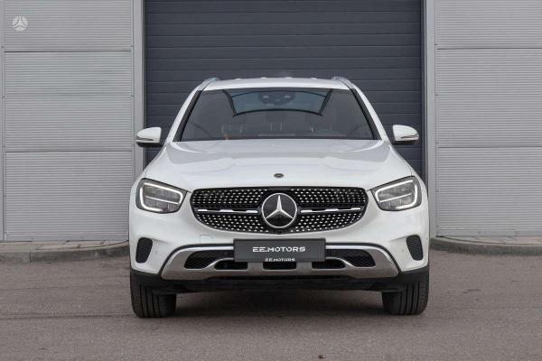 Balts Mercedes-Benz GLC 300 2020 Kauņa, ar dzinēja tilpumu 1.95 L un nobraukumu 203 tūkst. km par 27999 €, foto 6 vietnē AUTOMOTO.COM.LV