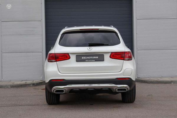 Balts Mercedes-Benz GLC 300 2020 Kauņa, ar dzinēja tilpumu 1.95 L un nobraukumu 203 tūkst. km par 27999 €, foto 11 vietnē AUTOMOTO.COM.LV