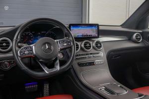White Mercedes-Benz GLC 300 2020 in Kaunas, with an engine capacity of 1.95 L and mileage of 203 thousand km for 27999 €, photo 27 on AUTOMOTO.COM.LV