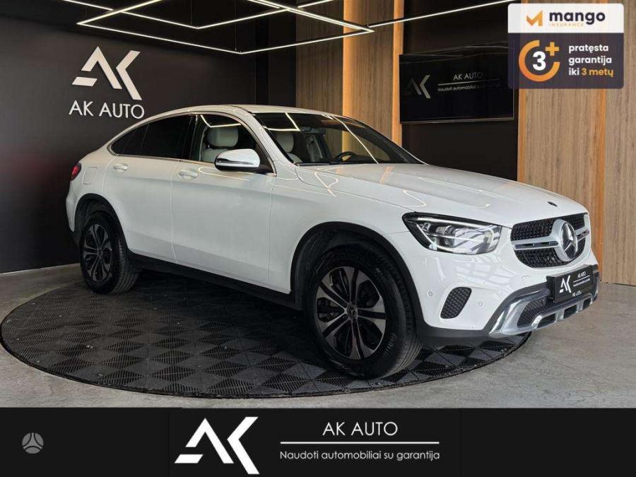 Balts Mercedes-Benz GLC 300 2020 Kauņa, ar dzinēja tilpumu 1.99 L un nobraukumu 148 tūkst. km par 32990 €, foto 1 vietnē AUTOMOTO.COM.LV