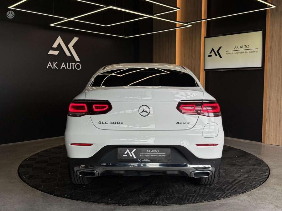 Balts Mercedes-Benz GLC 300 2020 Kauņa, ar dzinēja tilpumu 1.99 L un nobraukumu 148 tūkst. km par 32990 €, foto 11 vietnē AUTOMOTO.COM.LV