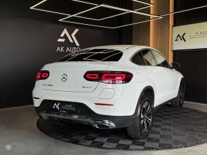 Balts Mercedes-Benz GLC 300 2020 Kauņa, ar dzinēja tilpumu 1.99 L un nobraukumu 148 tūkst. km par 32990 €, foto 12 vietnē AUTOMOTO.COM.LV