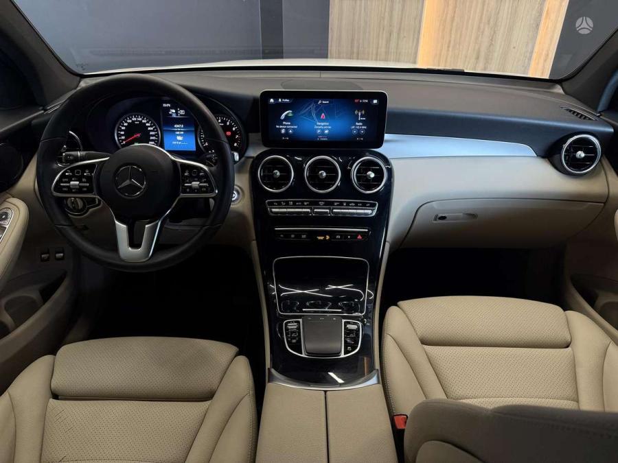 Balts Mercedes-Benz GLC 300 2020 Kauņa, ar dzinēja tilpumu 1.99 L un nobraukumu 148 tūkst. km par 32990 €, foto 17 vietnē AUTOMOTO.COM.LV