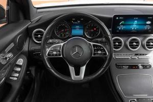White Mercedes-Benz GLC 300 2020 in Vilnius, with an engine capacity of 1.99 L and mileage of 110 thousand km for 23950 €, photo 18 on AUTOMOTO.COM.LV