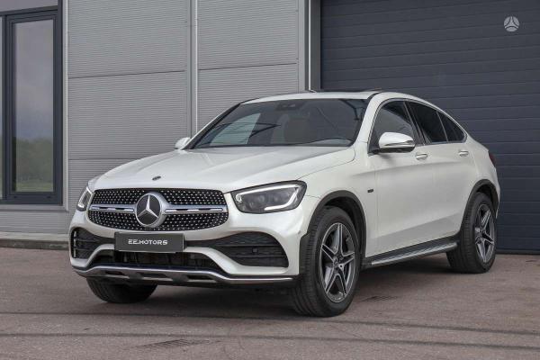 Mercedes-Benz GLC 300 2020 in Kaunas on AUTOMOTO.COM.LV White Mercedes-Benz GLC 300 2020 in Kaunas, with an engine capacity of 1.99 L and mileage of 163 thousand km for 34999 €, photo 7 on AUTOMOTO.COM.LV