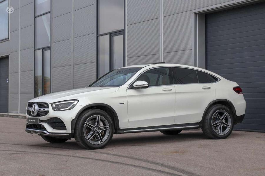 Balts Mercedes-Benz GLC 300 2020 Kauņa, ar dzinēja tilpumu 1.99 L un nobraukumu 163 tūkst. km par 34999 €, foto 8 vietnē AUTOMOTO.COM.LV