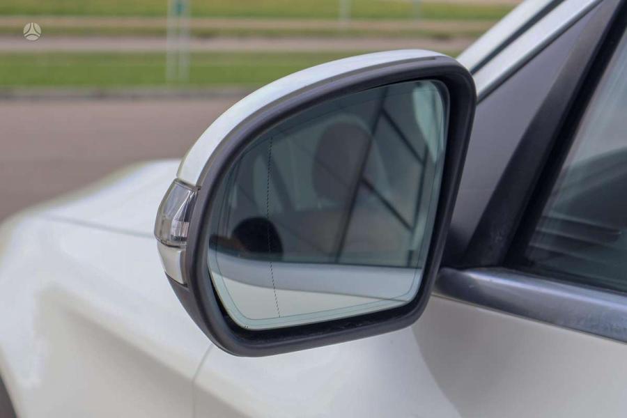 Balts Mercedes-Benz GLC 300 2020 Kauņa, ar dzinēja tilpumu 1.99 L un nobraukumu 163 tūkst. km par 34999 €, foto 21 vietnē AUTOMOTO.COM.LV