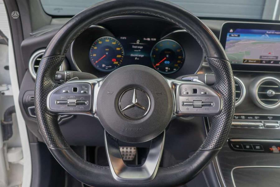Balts Mercedes-Benz GLC 300 2020 Kauņa, ar dzinēja tilpumu 1.99 L un nobraukumu 163 tūkst. km par 34999 €, foto 31 vietnē AUTOMOTO.COM.LV