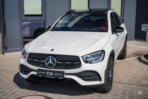 Balts Mercedes-Benz GLC 300 2021 Kauņa, ar dzinēja tilpumu 2.00 L un nobraukumu 106 tūkst. km par 29950 €, foto 6 vietnē AUTOMOTO.COM.LV