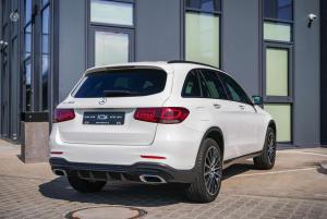 Balts Mercedes-Benz GLC 300 2021 Kauņa, ar dzinēja tilpumu 2.00 L un nobraukumu 106 tūkst. km par 29950 €, foto 11 vietnē AUTOMOTO.COM.LV