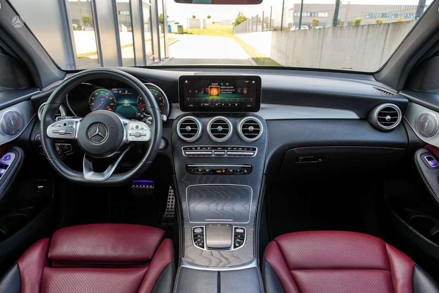 Balts Mercedes-Benz GLC 300 2021 Kauņa, ar dzinēja tilpumu 2.00 L un nobraukumu 106 tūkst. km par 29950 €, foto 18 vietnē AUTOMOTO.COM.LV