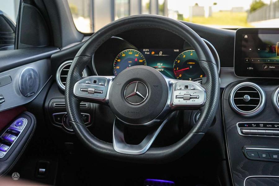 Balts Mercedes-Benz GLC 300 2021 Kauņa, ar dzinēja tilpumu 2.00 L un nobraukumu 106 tūkst. km par 29950 €, foto 20 vietnē AUTOMOTO.COM.LV