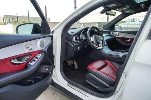 Balts Mercedes-Benz GLC 300 2021 Kauņa, ar dzinēja tilpumu 2.00 L un nobraukumu 106 tūkst. km par 29950 €, foto 24 vietnē AUTOMOTO.COM.LV