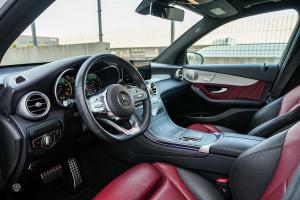 Balts Mercedes-Benz GLC 300 2021 Kauņa, ar dzinēja tilpumu 2.00 L un nobraukumu 106 tūkst. km par 29950 €, foto 26 vietnē AUTOMOTO.COM.LV