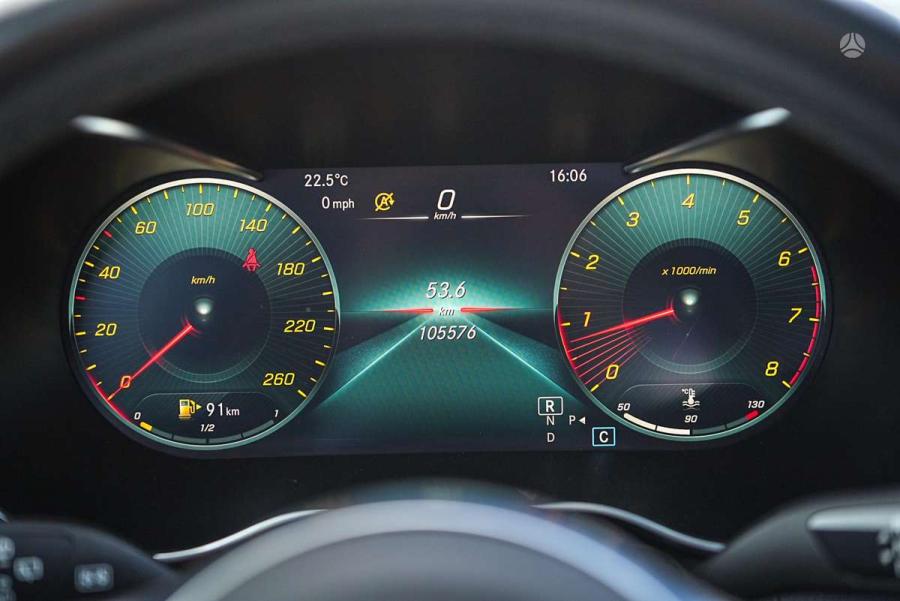 Balts Mercedes-Benz GLC 300 2021 Kauņa, ar dzinēja tilpumu 2.00 L un nobraukumu 106 tūkst. km par 29950 €, foto 29 vietnē AUTOMOTO.COM.LV