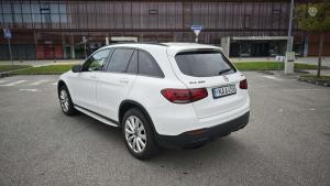 Balts Mercedes-Benz GLC 300 2021 Klaipėda, ar dzinēja tilpumu 1.99 L un nobraukumu 59 tūkst. km par 33999 €, foto 5 vietnē AUTOMOTO.COM.LV