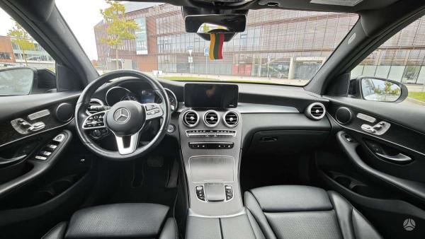 Balts Mercedes-Benz GLC 300 2021 Klaipėda, ar dzinēja tilpumu 1.99 L un nobraukumu 59 tūkst. km par 33999 €, foto 9 vietnē AUTOMOTO.COM.LV