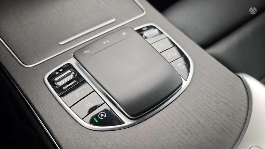 Balts Mercedes-Benz GLC 300 2021 Klaipėda, ar dzinēja tilpumu 1.99 L un nobraukumu 59 tūkst. km par 33999 €, foto 13 vietnē AUTOMOTO.COM.LV