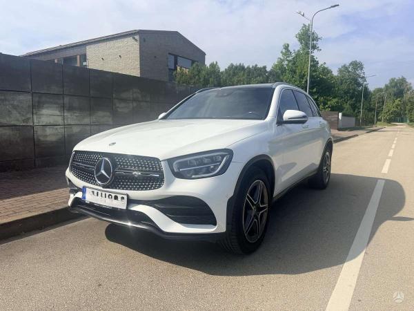 Balts Mercedes-Benz GLC 300 2021 Kauņa, ar dzinēja tilpumu 2.00 L un nobraukumu 256 tūkst. km par 23000 €, foto 2 vietnē AUTOMOTO.COM.LV