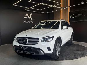 Белый Мерседес GLC 300 2021 в Каунас, объемом двигателя 1.99 л и пробегом 147 тыс. км за 30990 €, фото 6 на AUTOMOTO.COM.LV
