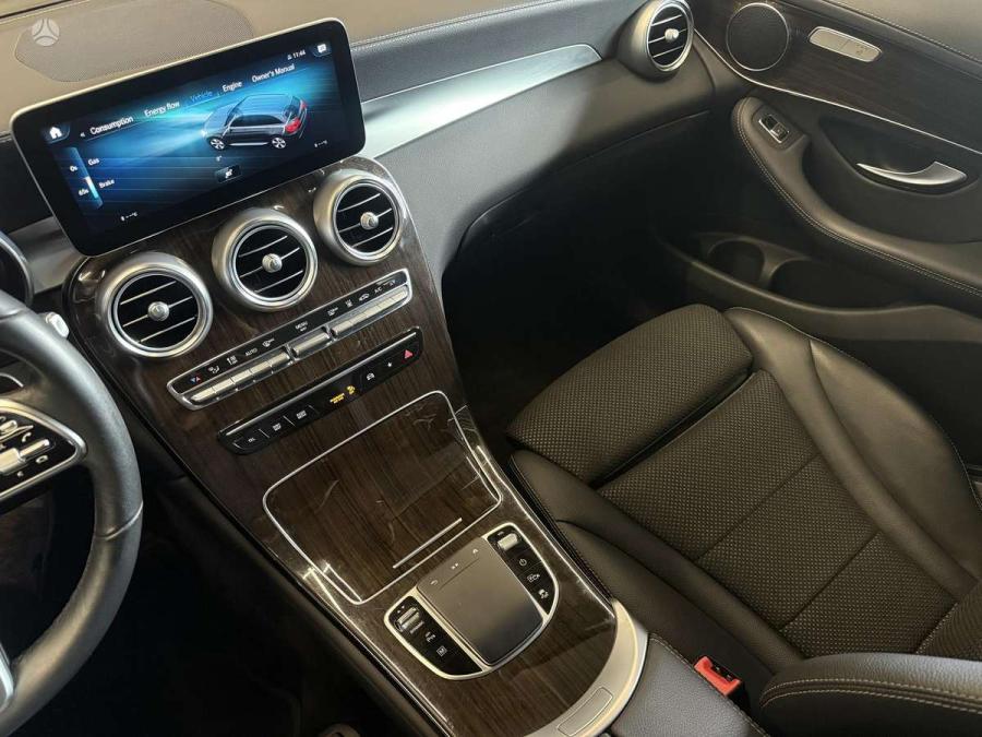 Белый Мерседес GLC 300 2021 в Каунас, объемом двигателя 1.99 л и пробегом 147 тыс. км за 30990 €, фото 27 на AUTOMOTO.COM.LV