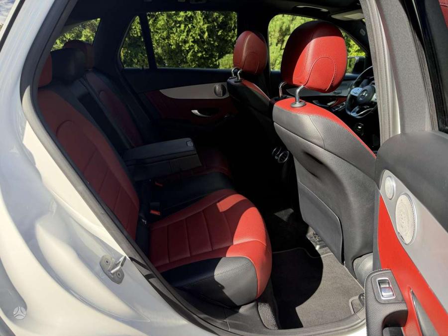 Balts Mercedes-Benz GLC 300 2021 Palanga, ar dzinēja tilpumu 3.00 L un nobraukumu 100 tūkst. km par 32000 €, foto 12 vietnē AUTOMOTO.COM.LV