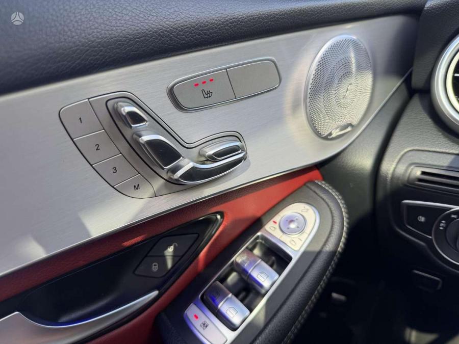 Balts Mercedes-Benz GLC 300 2021 Palanga, ar dzinēja tilpumu 3.00 L un nobraukumu 100 tūkst. km par 32000 €, foto 18 vietnē AUTOMOTO.COM.LV