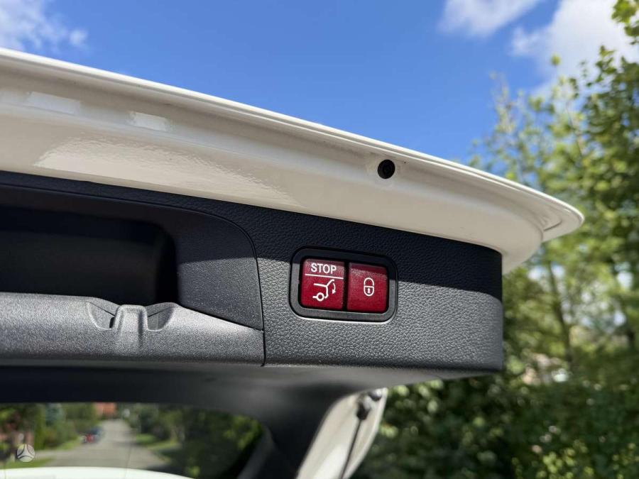 Balts Mercedes-Benz GLC 300 2021 Palanga, ar dzinēja tilpumu 3.00 L un nobraukumu 100 tūkst. km par 32000 €, foto 20 vietnē AUTOMOTO.COM.LV
