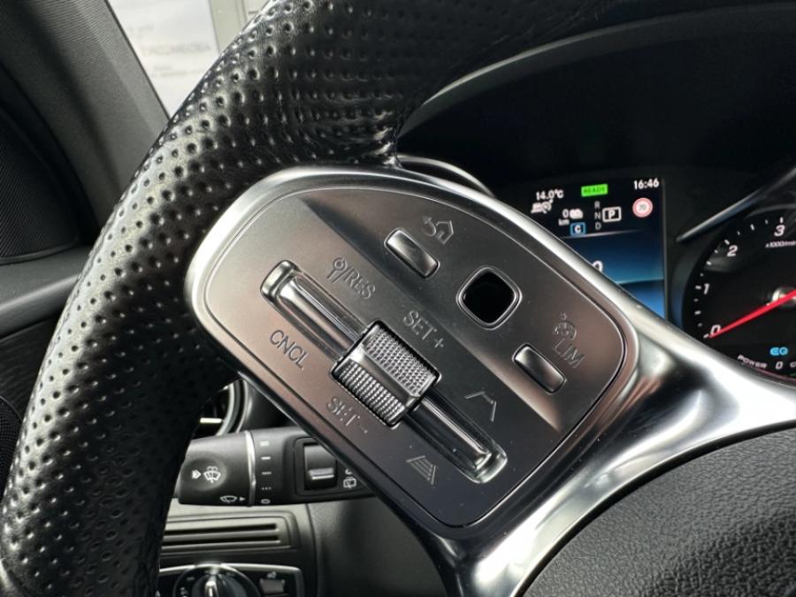 Balts Mercedes-Benz GLC 300 2022 Rīga, ar dzinēja tilpumu 2.00 L un nobraukumu 138 tūkst. km par 33850 €, foto 13 vietnē AUTOMOTO.COM.LV