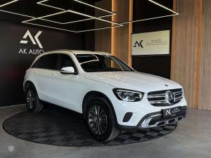 Белый Мерседес GLC 300 2022 в Каунас, объемом двигателя 1.99 л и пробегом 149 тыс. км за 31490 €, фото 3 на AUTOMOTO.COM.LV