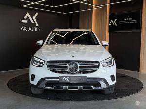 Белый Мерседес GLC 300 2022 в Каунас, объемом двигателя 1.99 л и пробегом 149 тыс. км за 31490 €, фото 5 на AUTOMOTO.COM.LV