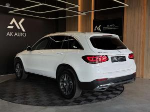 Белый Мерседес GLC 300 2022 в Каунас, объемом двигателя 1.99 л и пробегом 149 тыс. км за 31490 €, фото 9 на AUTOMOTO.COM.LV
