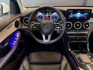 Белый Мерседес GLC 300 2022 в Каунас, объемом двигателя 1.99 л и пробегом 149 тыс. км за 31490 €, фото 15 на AUTOMOTO.COM.LV